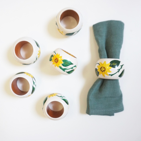Dining | Vintage Sunflower Napkin Ring Set | Poshmark